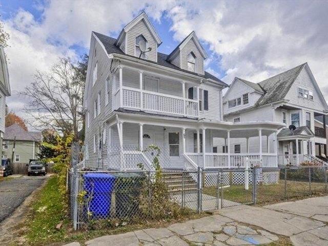 house with 6 bedroom, Springfield MA ES105061775