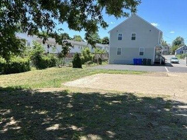 house with 6 bedroom, Springfield MA ES105082308