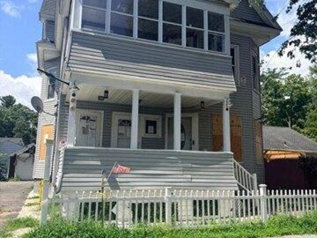 house with 6 bedroom, Springfield MA ES105095824