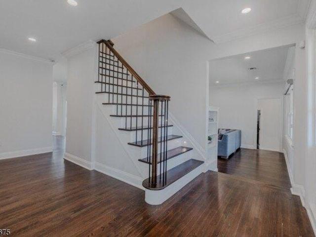 house with 6 bedroom, Springfield NJ DS104150335