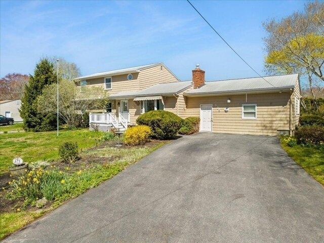 house with 6 bedroom, Swansea MA DLS102061820