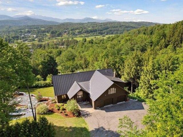 house with 6 bedroom, Stowe VT DS104352523