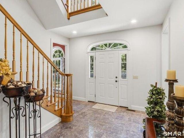 house with 6 bedroom, Stonington CT ES105115310