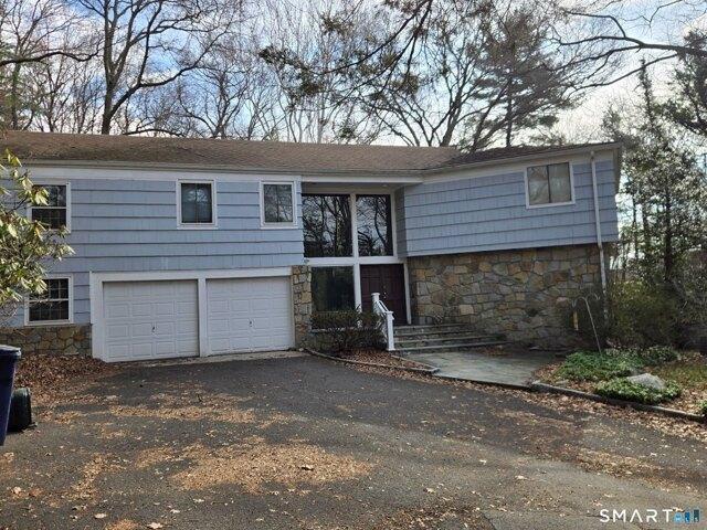 house with 6 bedroom, Stamford CT ES105158198
