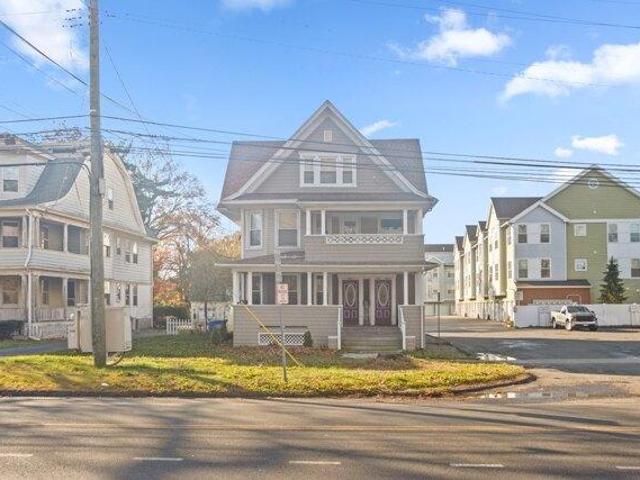 house with 6 bedroom, Stratford CT DS104296021