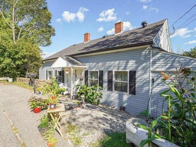 house with 6 bedroom, Sturbridge MA DS104044530