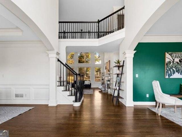 house with 6 bedroom, Suwanee GA ES104898247