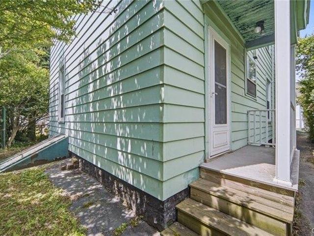 house with 6 bedroom, Syracuse NY ES103626072