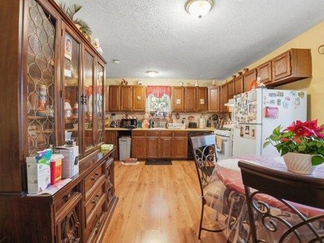 house with 7 bedroom, Taunton MA DLS102778691