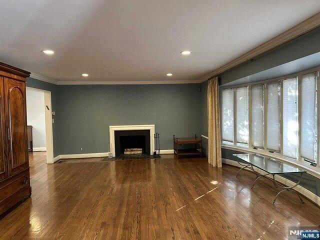 house with 7 bedroom, Teaneck NJ DLS102026702