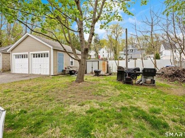 house with 7 bedroom, Torrington CT DLS102214606
