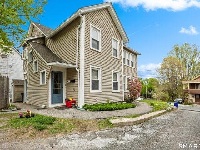 house with 7 bedroom, Torrington CT ES103161864