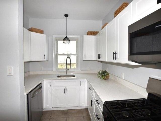 house with 7 bedroom, Waltham MA ES105141478