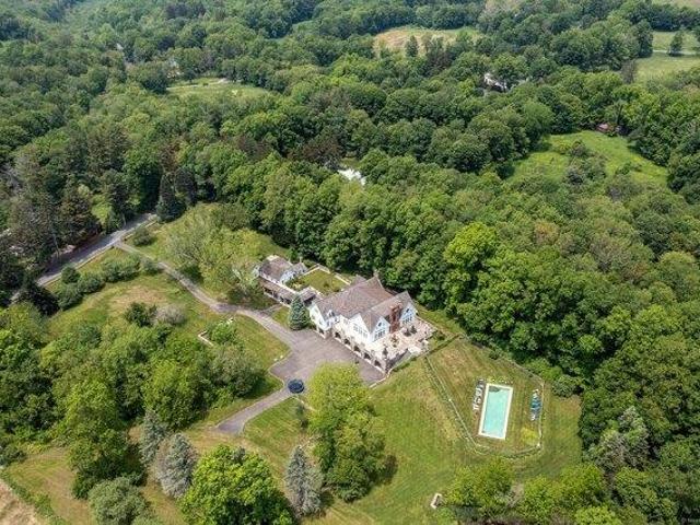 house with 7 bedroom, Washington CT ES104375263