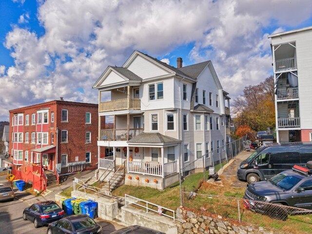 house with 7 bedroom, Waterbury CT DLS102318069