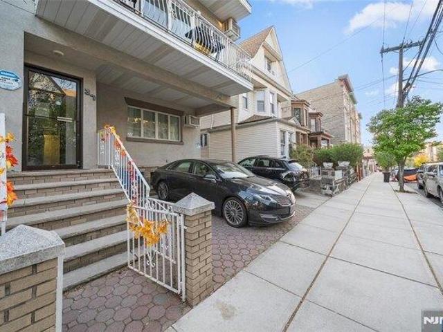 house with 7 bedroom, Weehawken NJ ES104851377
