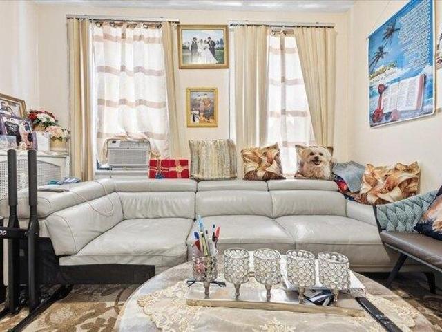 house with 7 bedroom, West New York NJ ES104330418