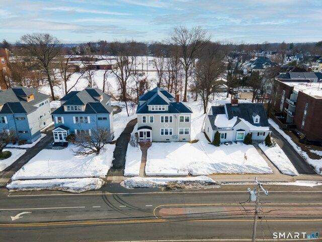 house with 7 bedroom, West Hartford CT DLS102257466