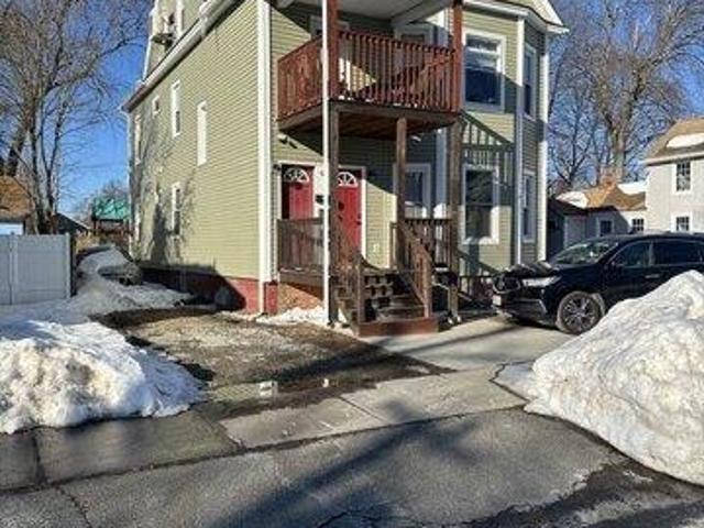 house with 7 bedroom, West Springfield MA DLS102828015