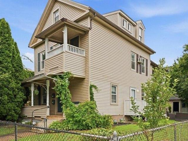 house with 7 bedroom, West Springfield MA ES105124649