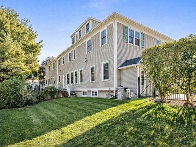 house with 7 bedroom, Winchester MA ES104869344
