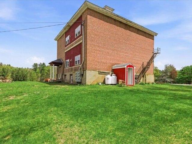 house with 7 bedroom, Winchester NH ES104232977