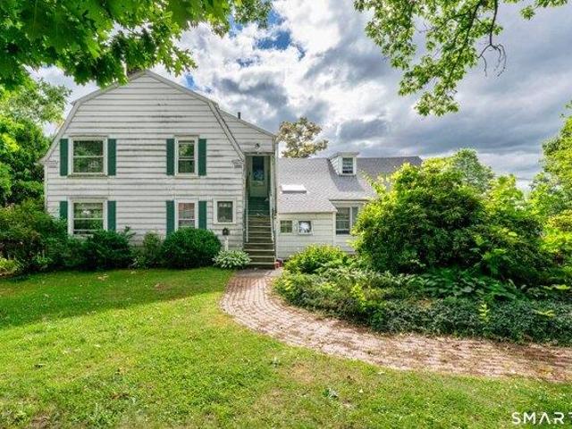 house with 7 bedroom, Windsor Locks CT ES104787969