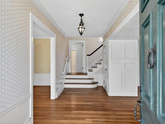 house with 7 bedroom, Woods Hole MA ES104332912