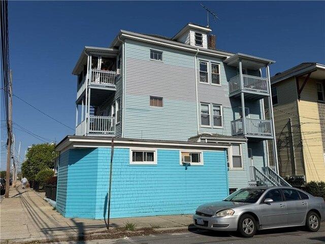 house with 7 bedroom, Woonsocket RI DS102409893