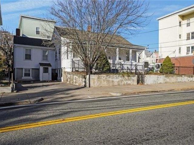 house with 7 bedroom, Woonsocket RI DS103223480