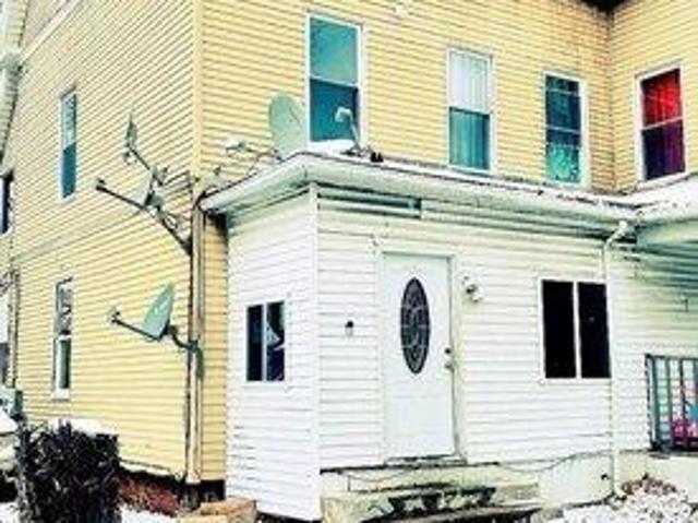 house with 7 bedroom, Worcester MA DLS102476291