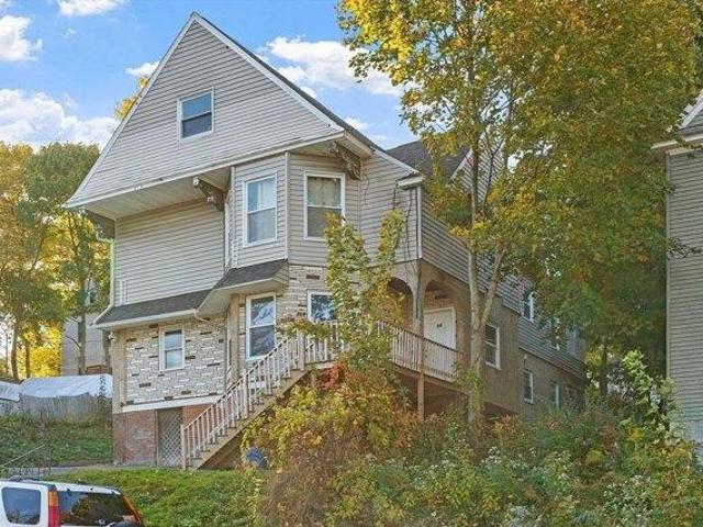 house with 7 bedroom, Worcester MA DLS102799649