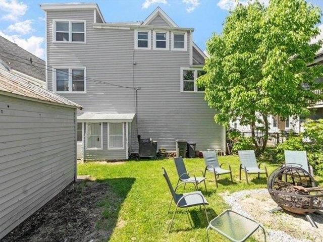 house with 7 bedroom, Worcester MA ES103548427