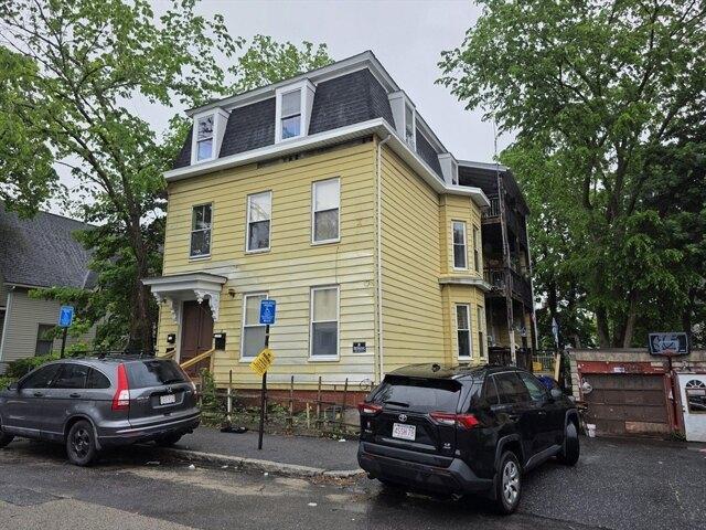 house with 7 bedroom, Worcester MA ES105127204