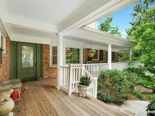 house with 7 bedroom, Wyckoff NJ ES104719504