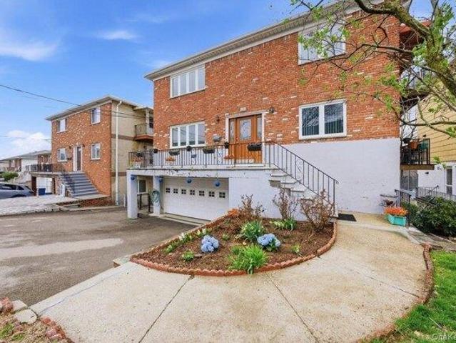 house with 7 bedroom, Yonkers NY DLS101783548