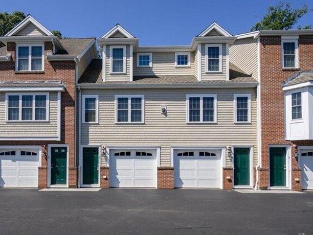 house with 7 bedroom, Abington MA ES104410526