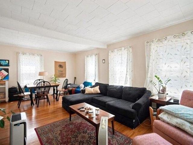 house with 7 bedroom, Amherst MA ES104190369