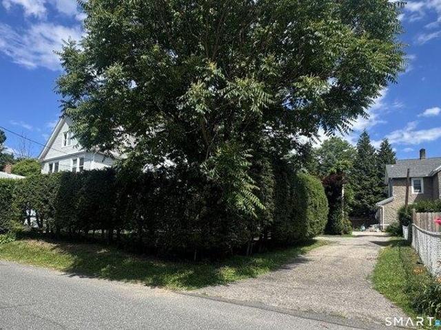 house with 7 bedroom, Ansonia CT ES104264379