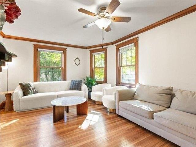 house with 7 bedroom, Arlington MA ES103127887