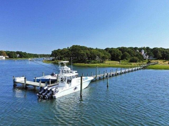 house with 7 bedroom, Barnstable MA ES104151387