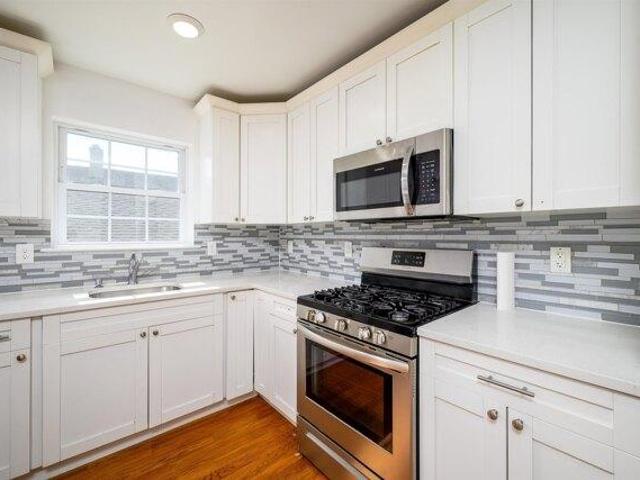 house with 7 bedroom, Bayonne NJ DLS102478373