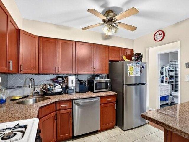 house with 7 bedroom, Bayonne NJ DS104232580
