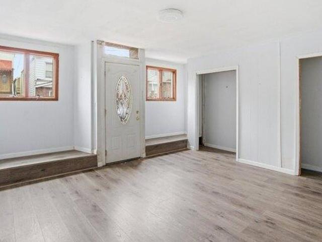 house with 7 bedroom, Bayonne NJ ES104113724