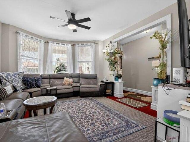 house with 7 bedroom, Bayonne NJ ES104297069