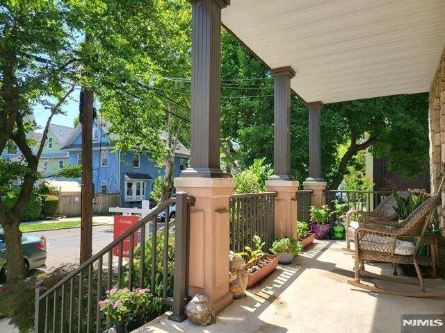 house with 7 bedroom, Bayonne NJ ES104373659