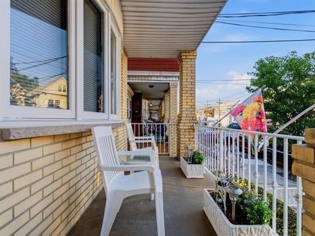 house with 7 bedroom, Bayonne NJ ES104719548