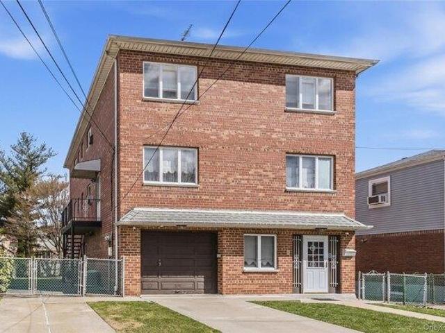 house with 7 bedroom, Bayside NY DLS101801613