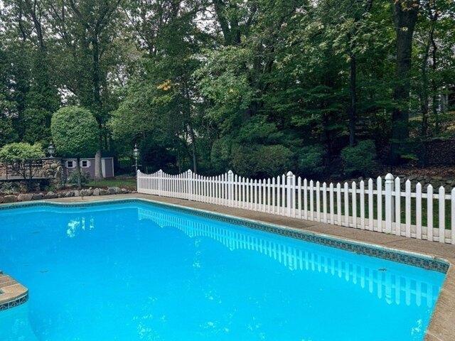 house with 7 bedroom, Belmont MA DLS101799878