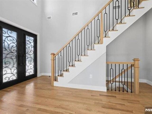 house with 7 bedroom, Bergenfield NJ DS104406874